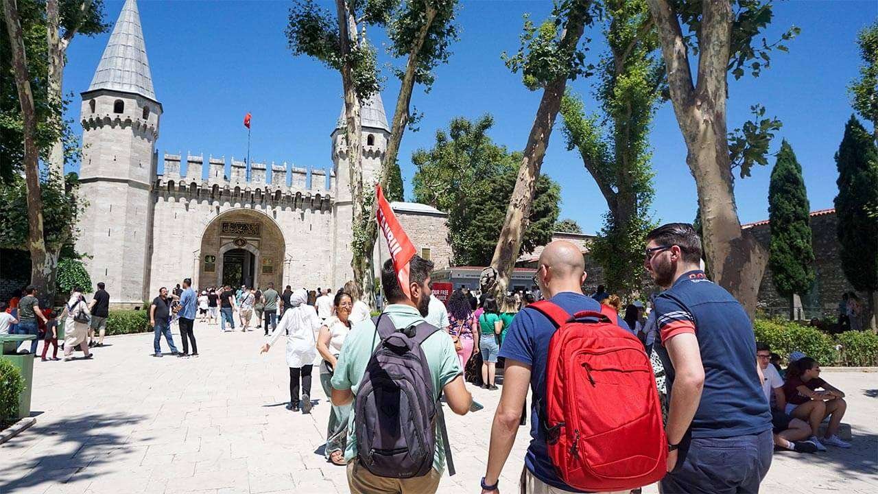 Topkapi Palace Museum Tickets & Tour Prices 2023